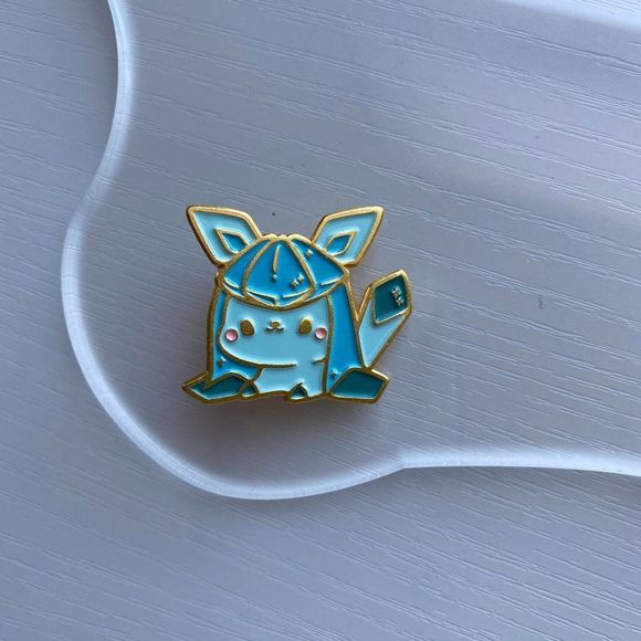 Jewelry | Glaceon Pokemon Pin | Poshmark